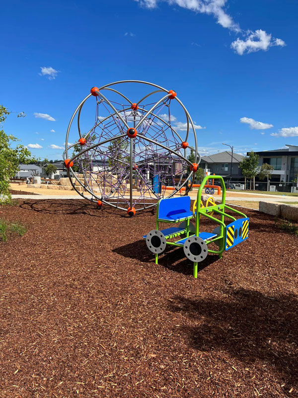 5-Alien-Playground-Stockland-Gables - Hills District Mums